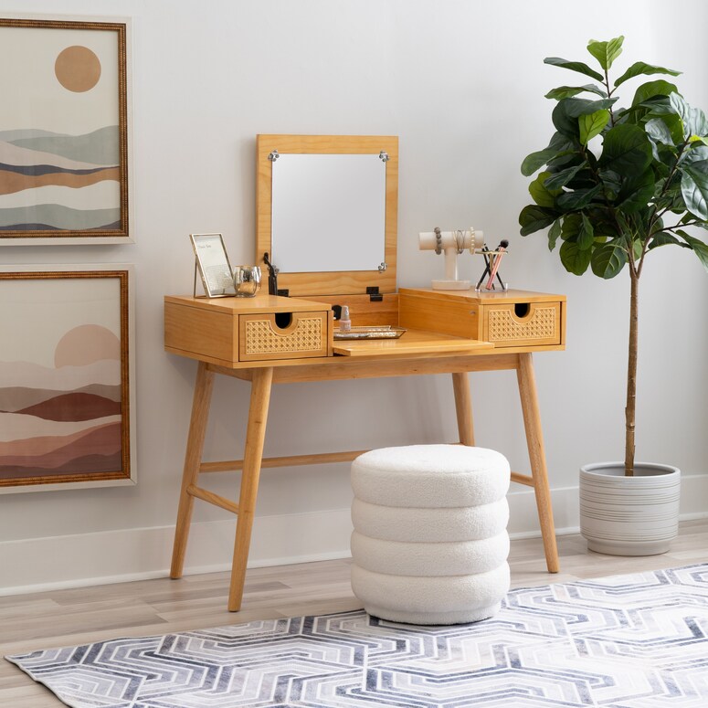 Ilaria Vanity | Value City Furniture