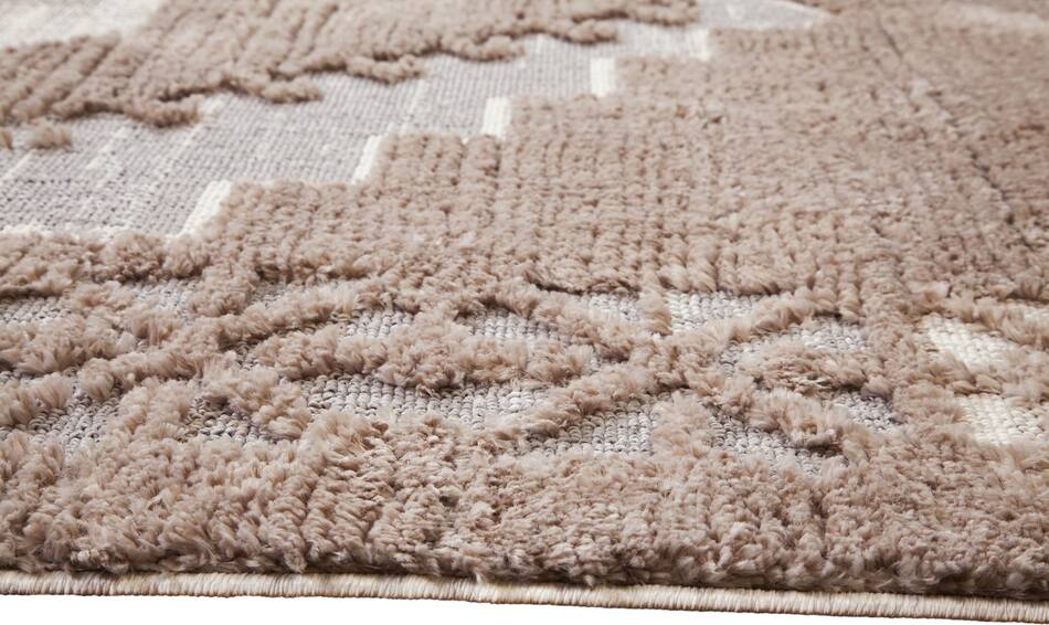 Topanga 94" X 120" Area Rug - Rust | Value City Furniture
